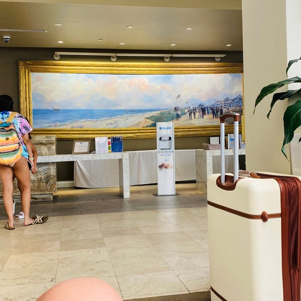 Ocean Place Swimming Pool - Hotel Pool in Long Branch