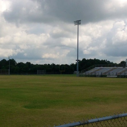 Croatan High School - High School in Newport