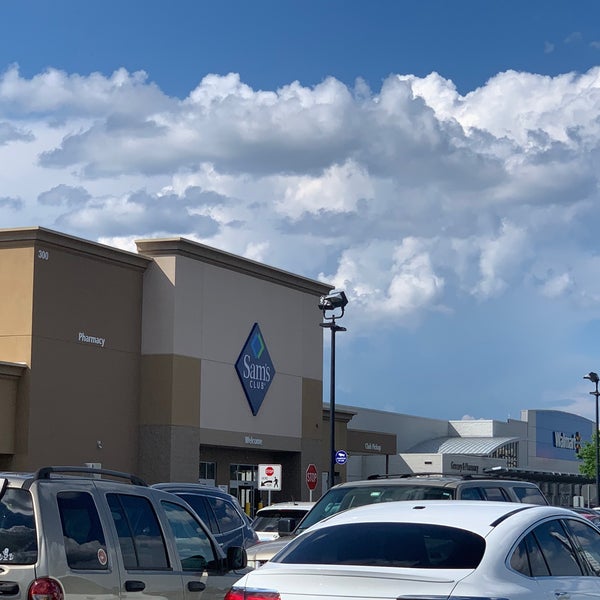 Photos at Walmart Supercenter - Big Box Store in Secaucus