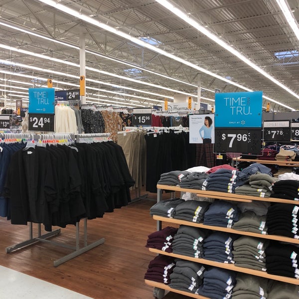 Photos at Walmart Supercenter - Big Box Store in Secaucus