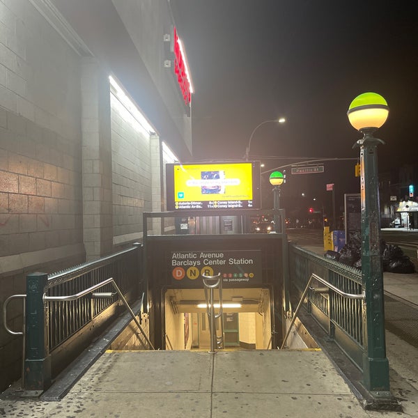 Photos at MTA Subway - Atlantic Ave/Barclays Center (B/D/N/Q/R/2/3/4/5 ...