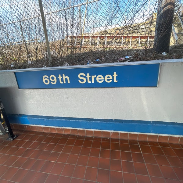 SEPTA 69th Street Transportation Center - Metro Station