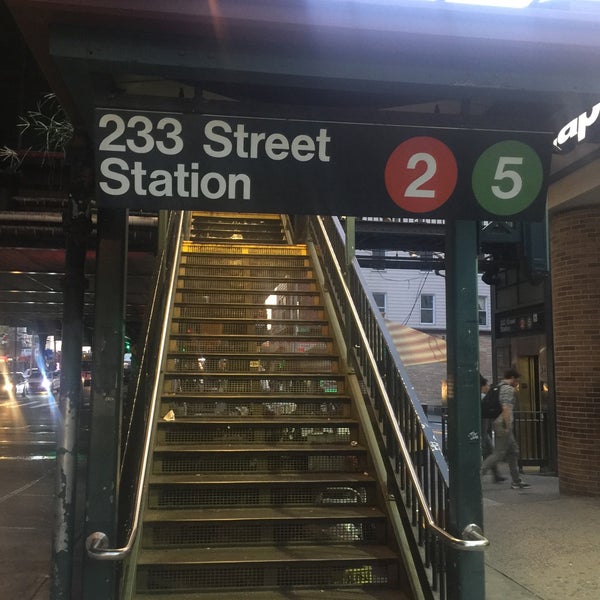 MTA Subway - 233rd St (2/5) - Wakefield - Bronx, NY