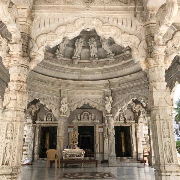 Sri Dharmanatha Shwetambar Jain Temple - 5 tips