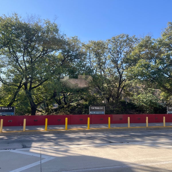 Metrolink Cal State L.A. Station - University Hills - Los Angeles, CA