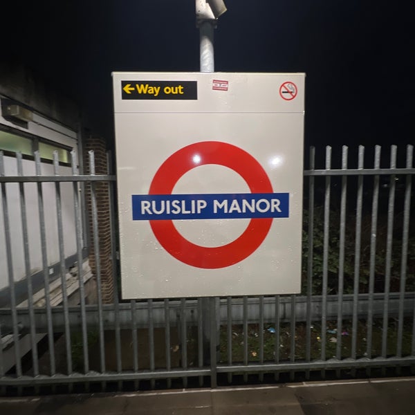 Ruislip Manor London Underground Station - 4 tips from 366 visitors