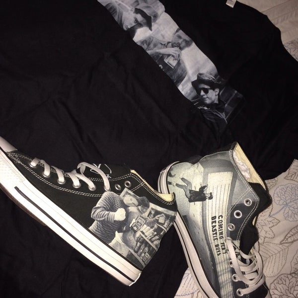 Sunny Bak Studio - 2214 Pacific Ave