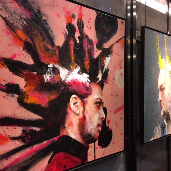 Opera Gallery - Art Gallery in Central