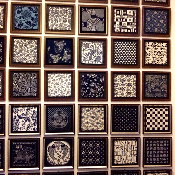 Nankeen Blue Fabric Handprint Gallery - Xúhuì - 0 tips