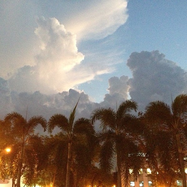 SM Araneta City - Socorro - 79 tips from 8219 visitors