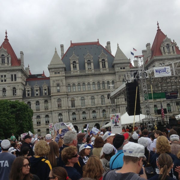 Legislative Office Building - 13 tips from 670 visitors