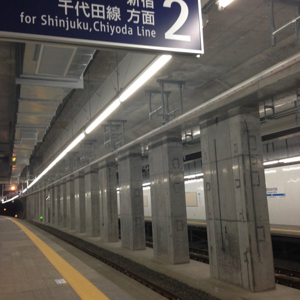 世田谷代田駅 (Setagaya-Daita Sta.) (OH08) - 下北沢の鉄道駅