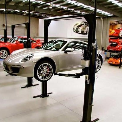 Porsche Orland Park: A Joe Rizza Dealership - 48 visitors