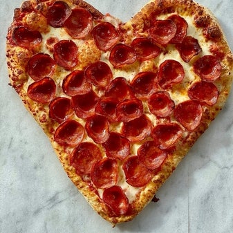 Giresi's Pizza Factory - Pizzeria in Sarnia