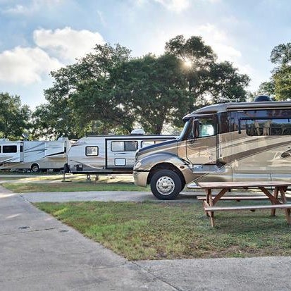 Oak Forest RV Park - RV Park in Austin