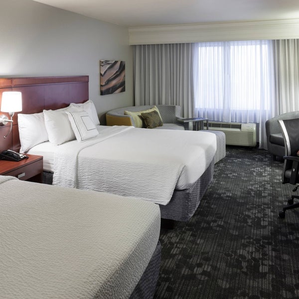 Courtyard by Marriott Phoenix West/Avondale - 6 tips