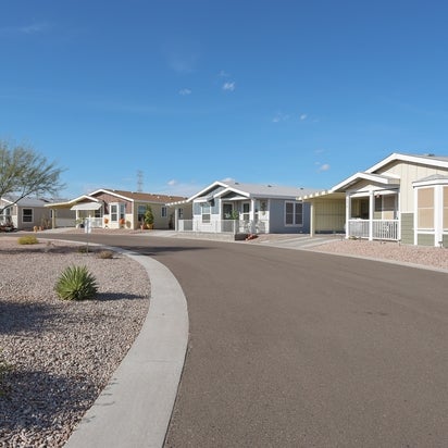 ViewPoint RV & Golf Resort - RV Park in Mesa