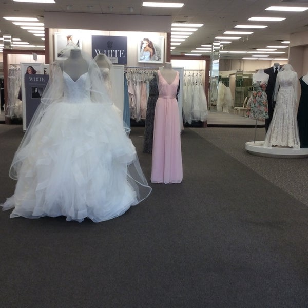David's Bridal - 125 NW Loop 410