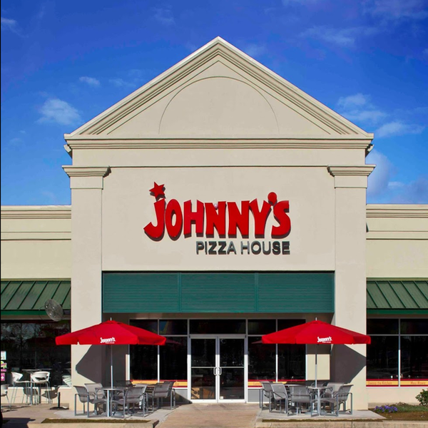 Johnny's Pizza House - Covington, LA