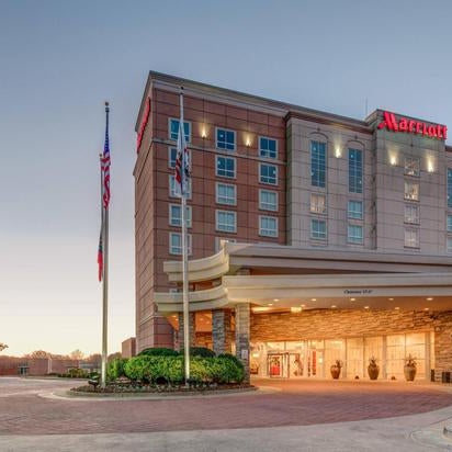 Photos at Macon Marriott City Center - 15 tips