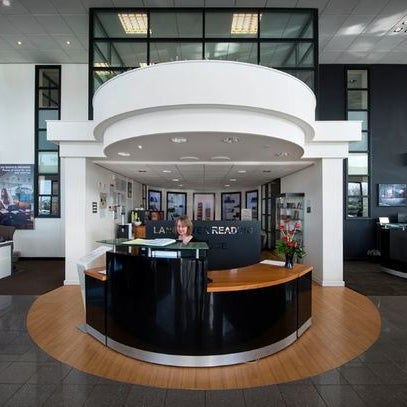 Jardine Land Rover Reading - 58 visitors