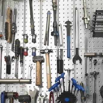 Emil's Hardware - South Robertson - 1 tip