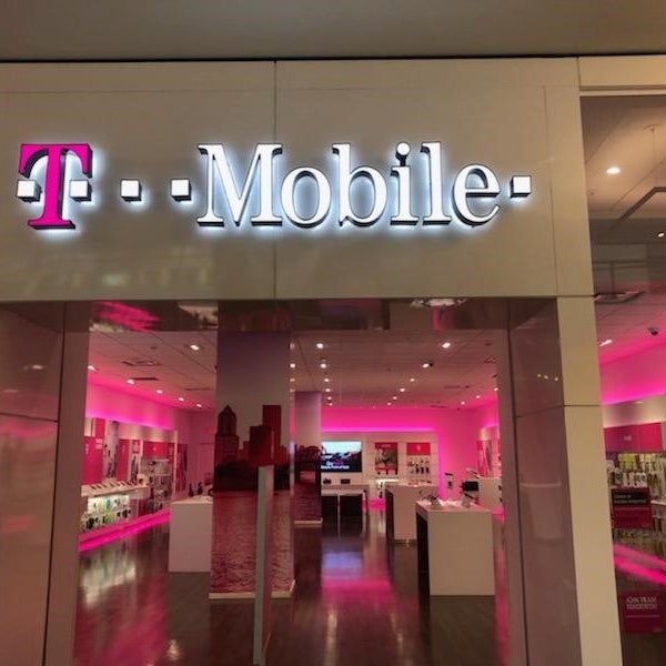 T-Mobile - Lloyd District - Portland, OR
