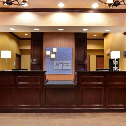 Holiday Inn Express & Suites Van Buren-Ft Smith Area - Hotel in Van Buren