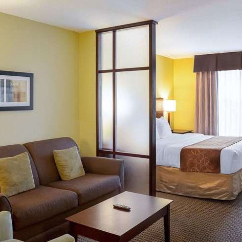 Comfort Suites - 4 tips from 109 visitors