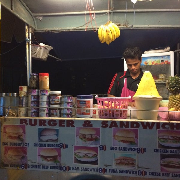 Burger, Sandwich and Pancake Stall - 12 visitors