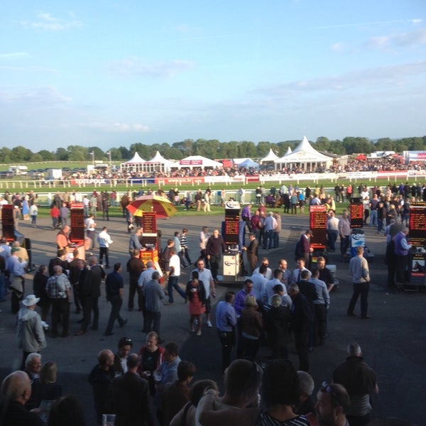 Leicester Racecourse - 2 tips