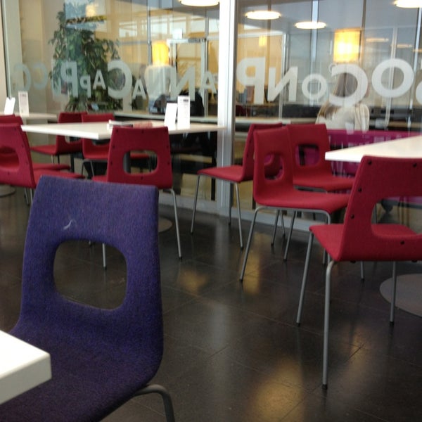 Cafe Campus - College Cafeteria