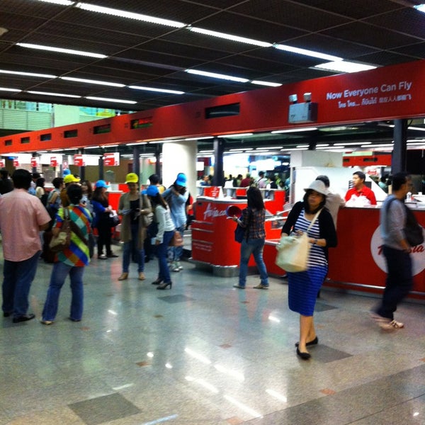 AirAsia - Check-In Area - Airport Service