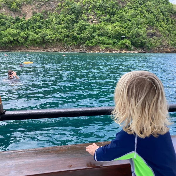 Snorkeling Blue Lagoon Amuk Bay