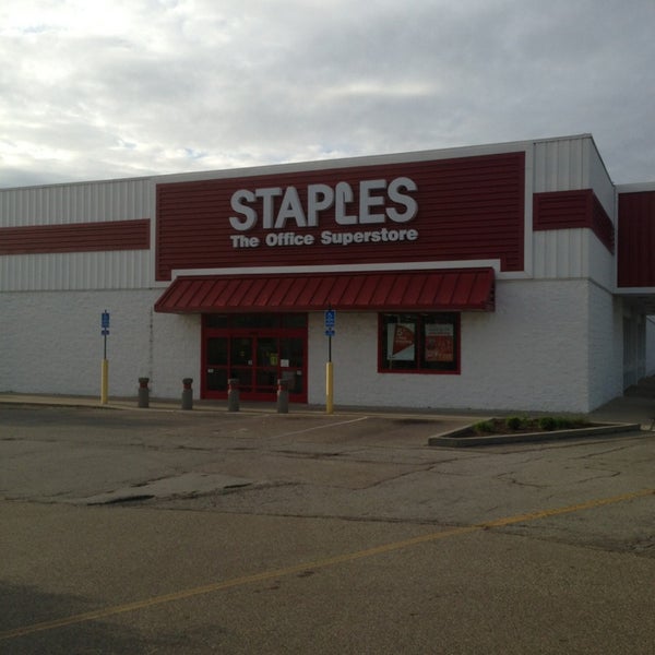 Staples (Now Closed) - Office Supply Store