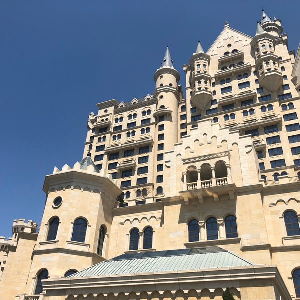 The Castle Hotel - Hotel in Dalian