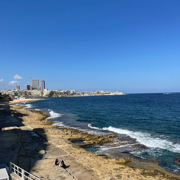 Surfside Bar and Grill - Sliema, Sliema
