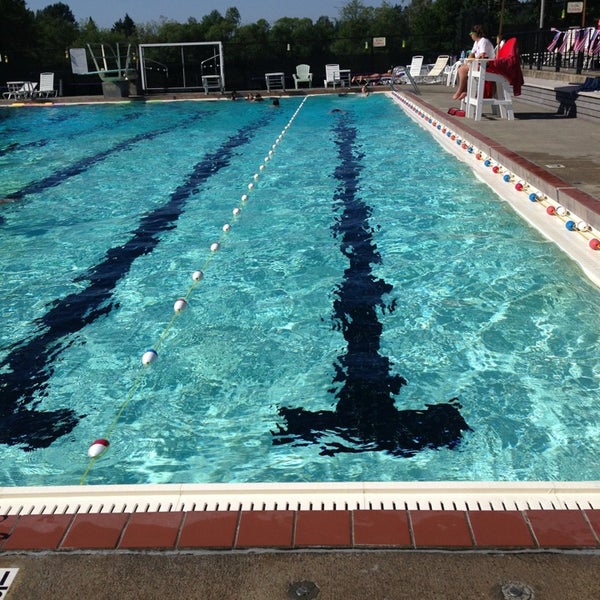 Phantom Lake Pool And Tennis - Phantom Lake - 15700-15748 SE 24th St