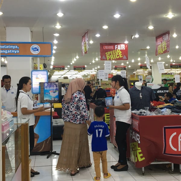 Laris Toserba & Swalayan - Department Store