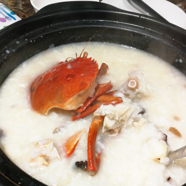 Photos at Steam Era Seafood Steamboat Restaurant 蒸时代海鲜蒸汽火锅