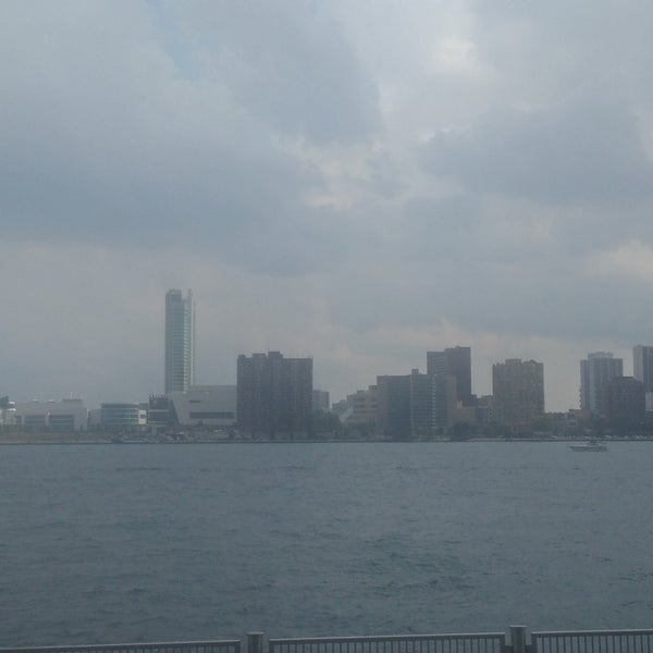 Detroit River Boardwalk (Windsor Ontario, Canada side) - Waterfront