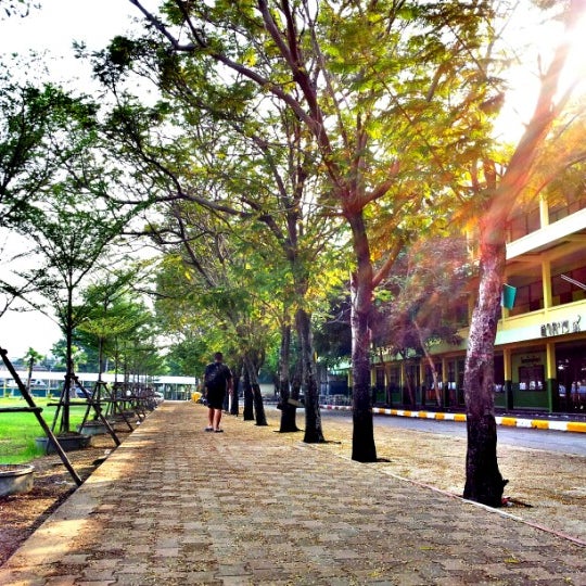 โรงเรียนเทพศิรินทร์ สมุทรปราการ (Debsirin Samutprakan School) - 799 M.6