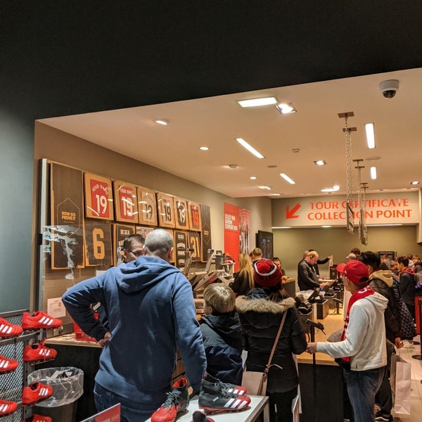 Photos at Manchester United Megastore - Souvenir Store