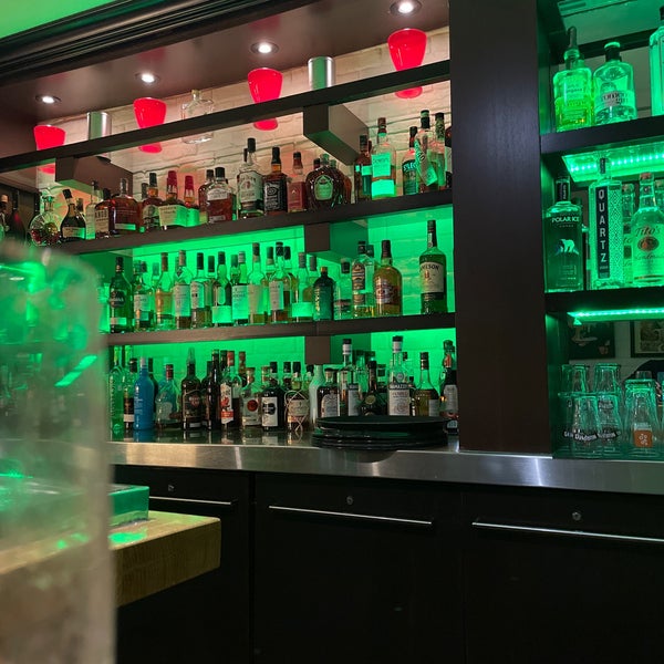 Sarah B. Bar Absinthe - Ville-Marie - Montreal, PQ