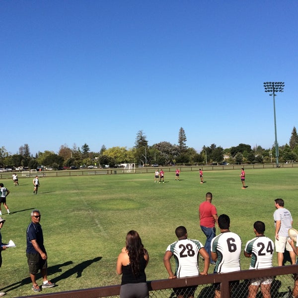 Steuber Rugby Stadium - Rugby Pitch in Stanford