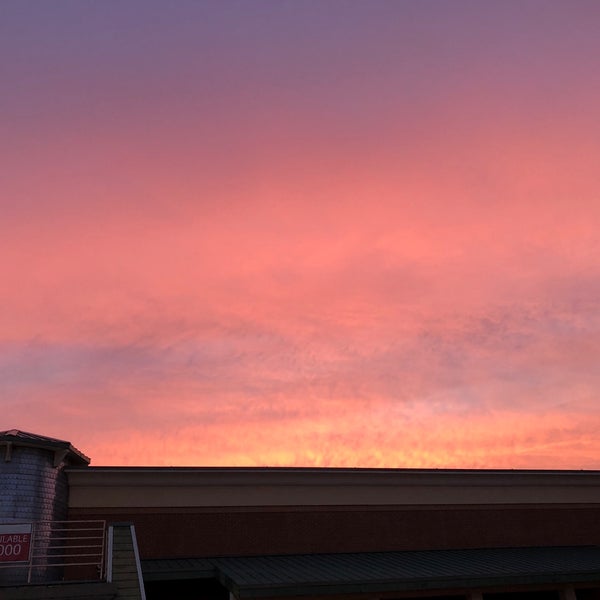 Perimeter Place (Shopping Center) - Shopping Plaza in Dunwoody