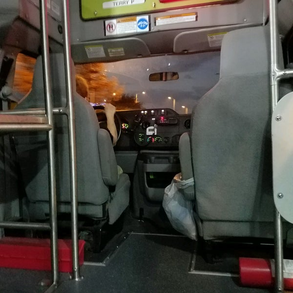 Fast Park Shuttle Bus - Austin, TX