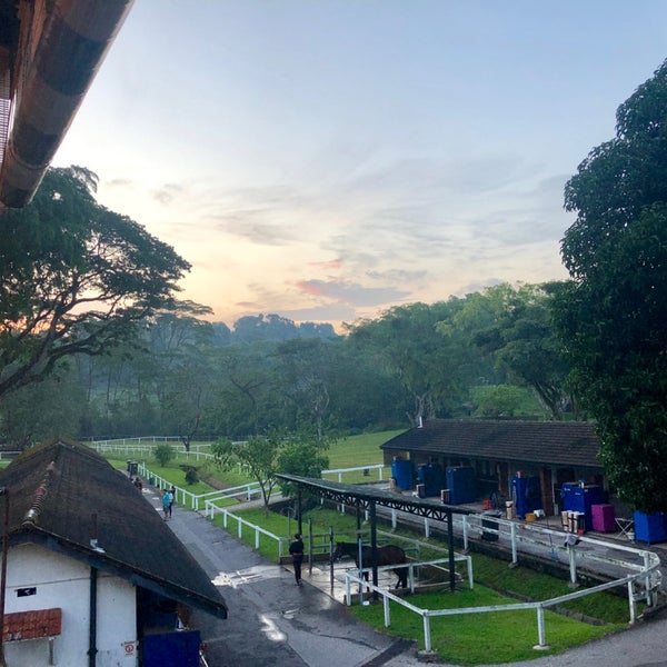 Riders Cafe - Café in Singapore