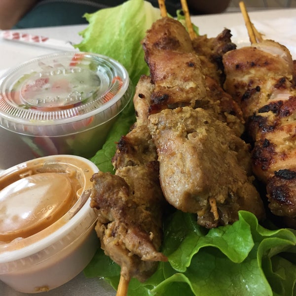 Little Cafe Siam - Ala Moana - Kakaako - Honolulu, HI