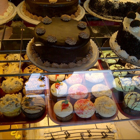 Bake N' Cakes - Lansing, MI